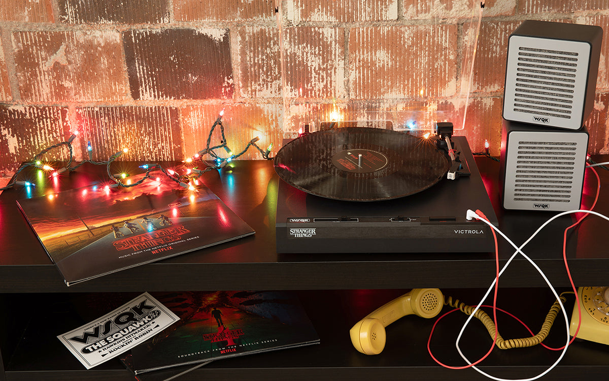 Stranger Things WSQK Record Player – Victrola